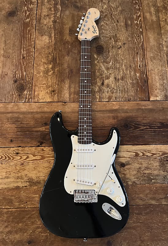 Fender Stratocaster Squire black Affinity | Reverb