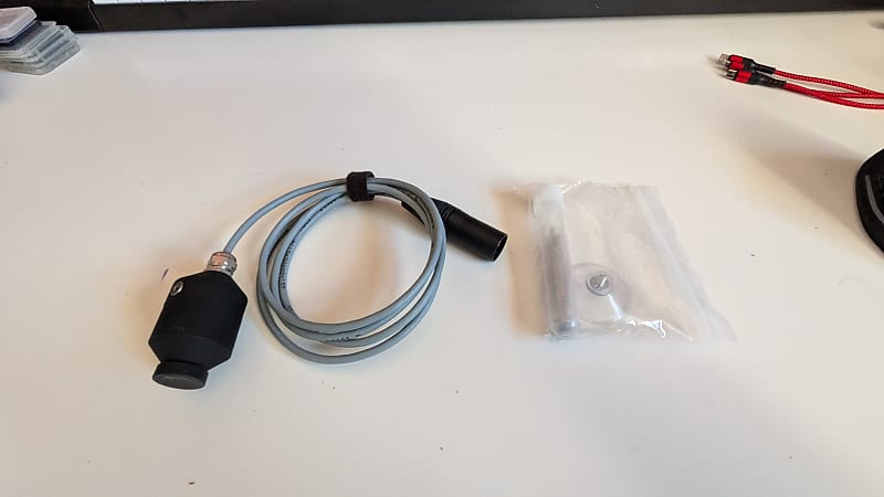 LOM Geofon 2022 | Reverb UK