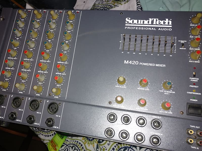 Soundtech M420 powered mixer 90s matte | Reverb