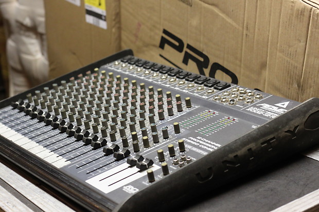 Peavy Unity 2002-RQ 12 Channel Console | Reverb