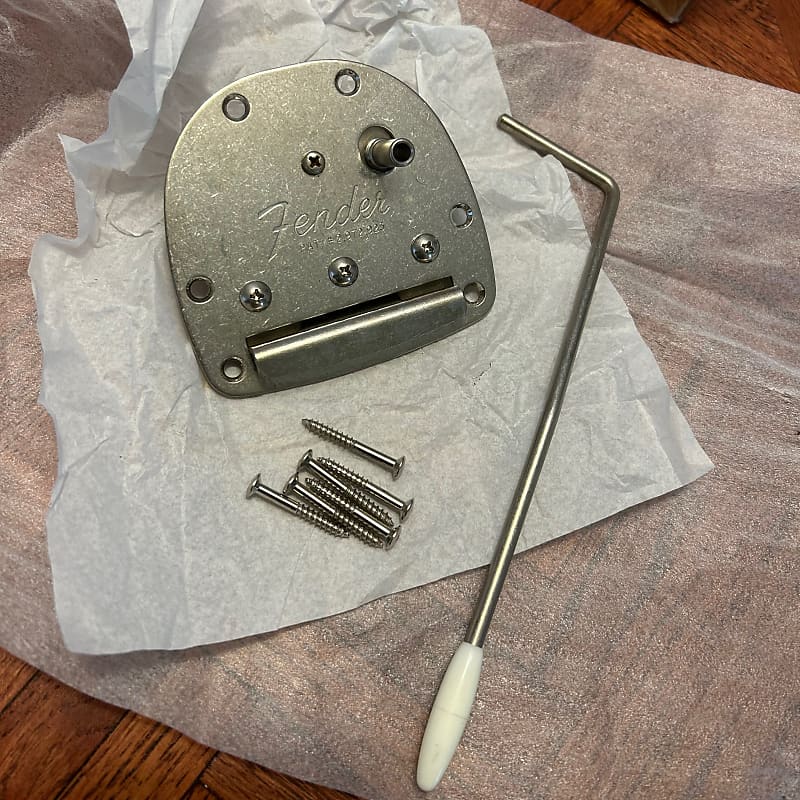 Fender Jazzmaster/ Jaguar Tremolo Assembly Light Relic | Reverb