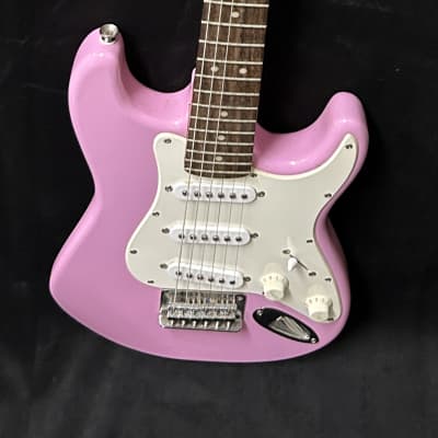 Fender Squier Mini Stratocaster 2000s - Red | Reverb