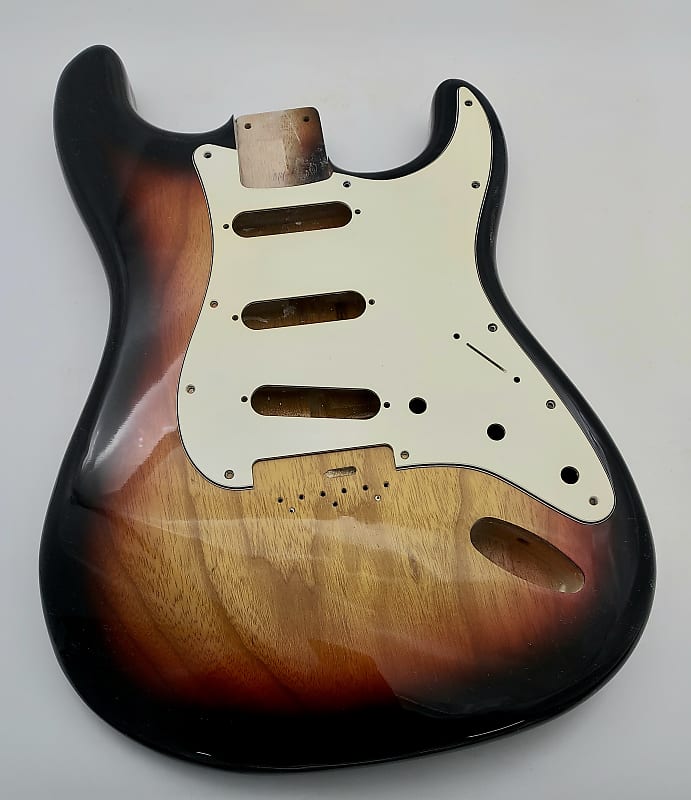 4lbs 2oz Nitro Lacquer Aged Relic 3 Tone Sunburst Hardtail | Reverb