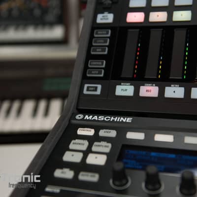 Native Instruments Maschine Mk1 MK2 / Maschine Jam Rack Holz | Reverb