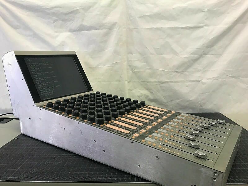 Euphonix Systems 5 Eight Channel Bucket w/ Faders & Monitor | Reverb