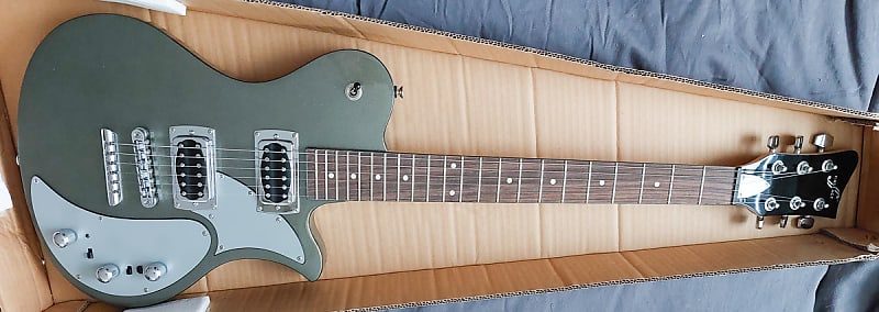 First Act VE591 V-Stack Electric Guitar with Gig Bag | Reverb