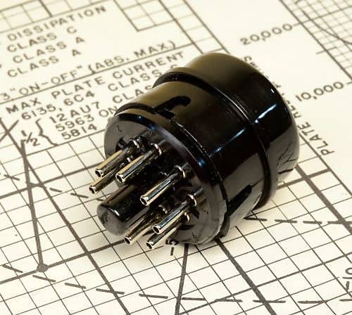 QQQ Black Phenolic 8 Pin Octal Pin Plug With Snap On Hood, | Reverb