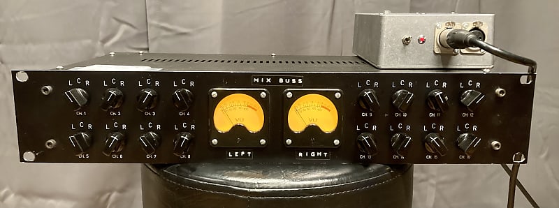 Custom Summing Mixer (API, Neve) 16 channel summing mixer | Reverb