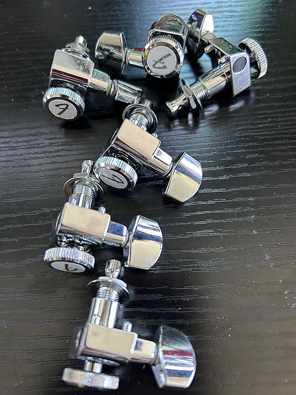 Fender Vintage 2 prong Fender button logo locking tuners | Reverb