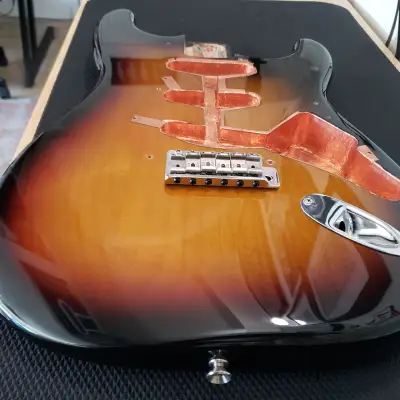 Fender AVRI 62 Stratocaster Nitro Sunburst Body with Pure | Reverb