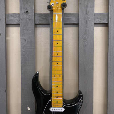 Peavey Raptor Custom SSS Electric Guitar Black w/ Maple | Reverb