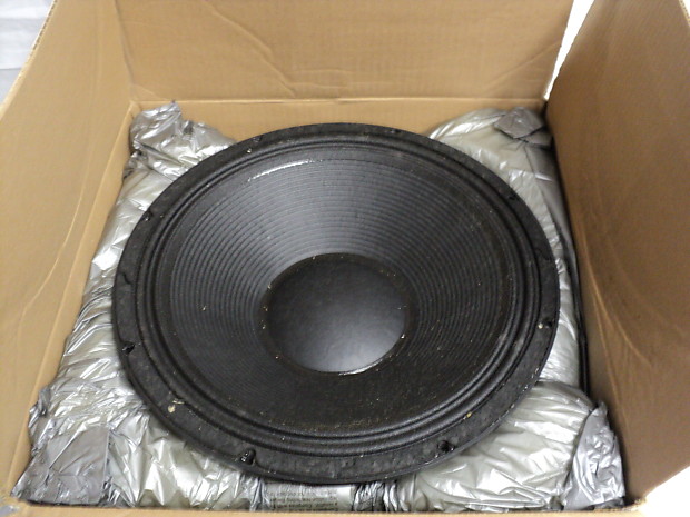 ONE* Peavey 18 Low Max Subwoofer Speaker (1200W Continuous,, 40% OFF