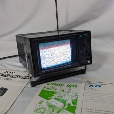 Panasonic KTV KCT-5003A Miniature Portable 5" Color TV | Reverb France