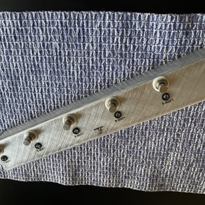 Loop Master 6 loop switcher true bypass 2022 - Clear anodized | Reverb