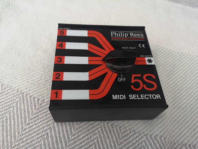 Philip Rees 5S Midi Selector Black/Red | Reverb UK