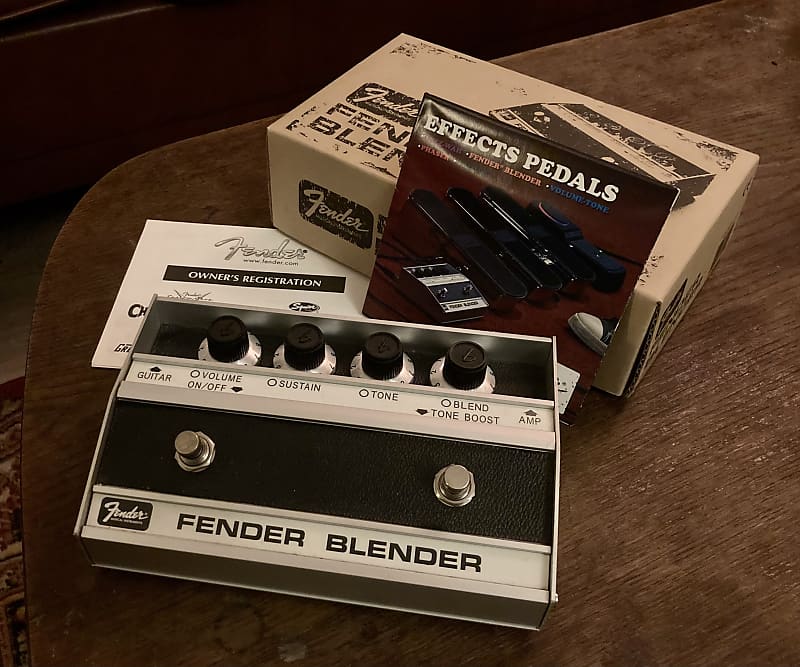 Fender Blender MINT Fuzz Pedal w/ Original Packaging | Reverb UK