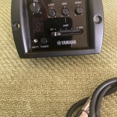 Yamaha AMP-AGC Acoustic Preamp w/Output Jack/AA Battery | Reverb