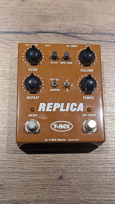 T-Rex Replica stereo delay | Reverb UK