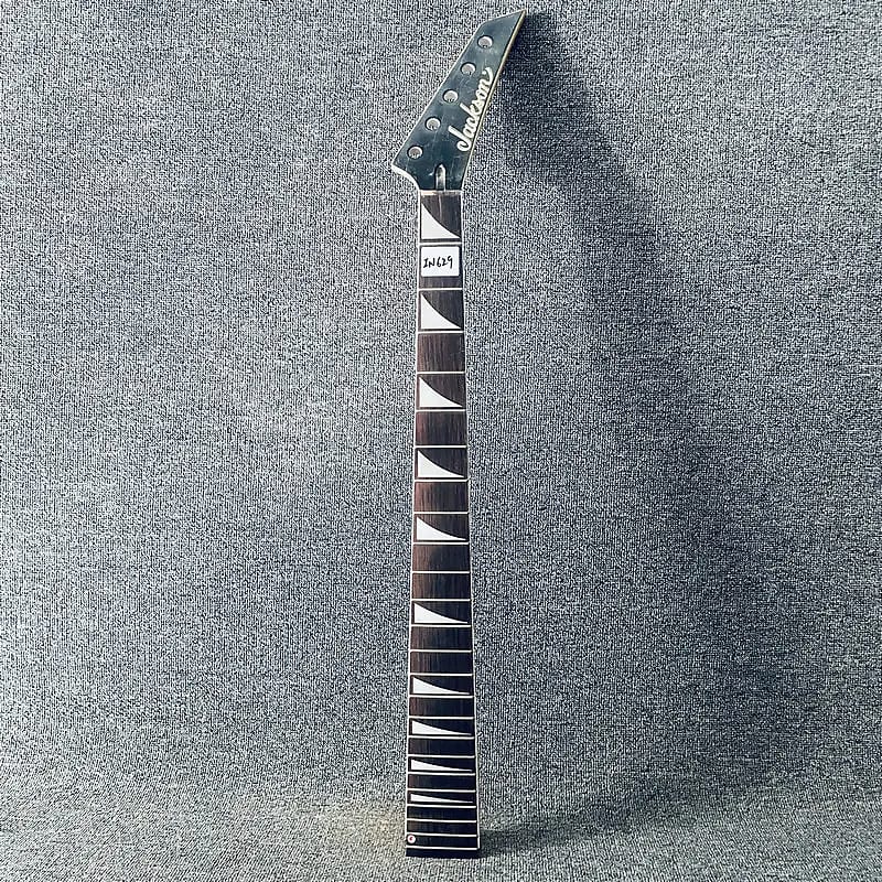 Jackson 5 String Bass Maple Neck, 24 Frets Rosewood | Reverb UK