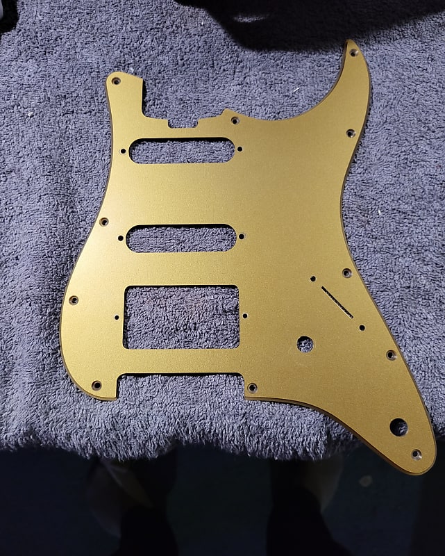 Fender Stratocaster Gold Pickguard HSS | Reverb