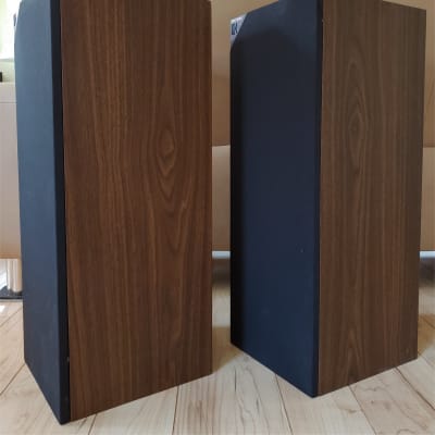 KEF Vintage C40 Speakers in Walnut Finish, Beautiful Sound | Reverb