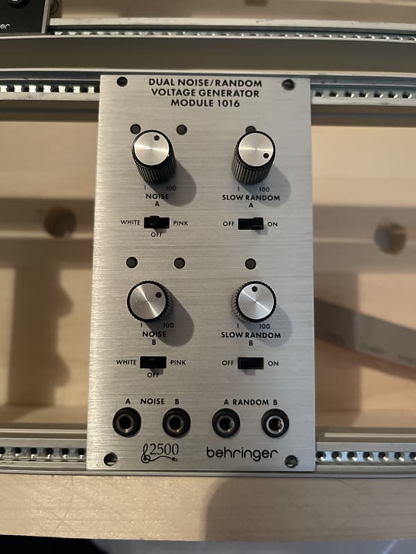 Behringer DUAL NOISE / RANDOM VOLTAGE GENERATOR MODULE 1016 - | Reverb