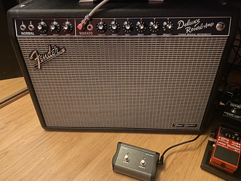 Fender Tone Master Deluxe Reverb 2-Channel 22-Watt 1x12" | Reverb