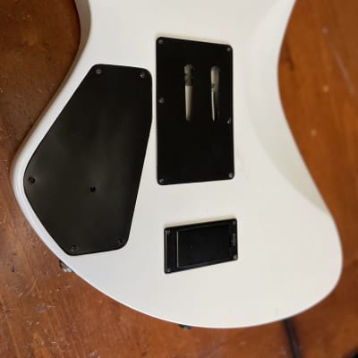 Fernandes Vertigo elite sustainer White | Reverb