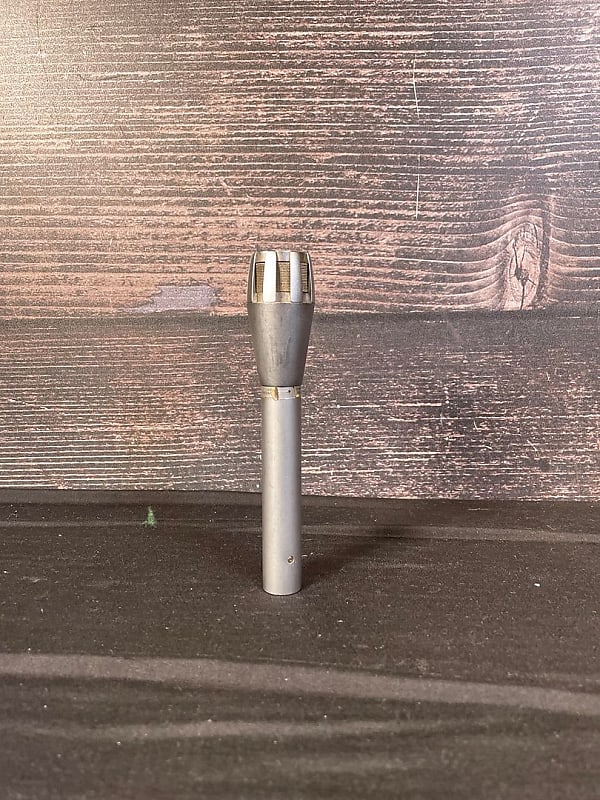 Shure SM60 Dynamic Vocal Microphone (Charlotte, NC) | Reverb