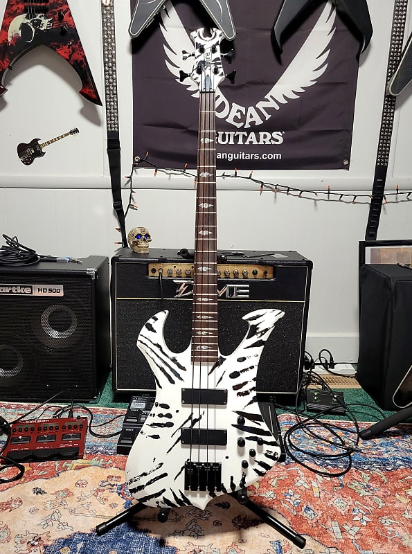 Dean Spire Ashley Purdy Signature "War Paint" Bass w/HSC | Reverb