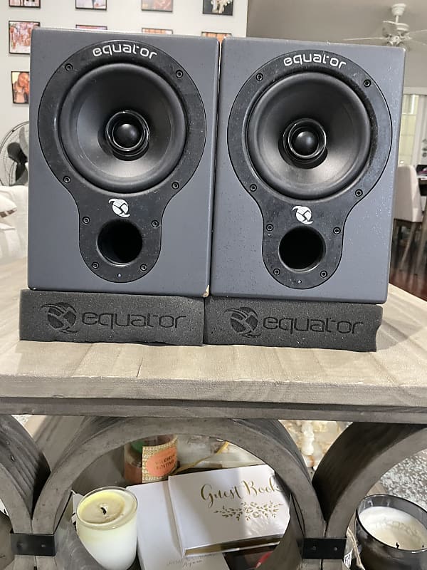 Equator D5 2011 Black | Reverb