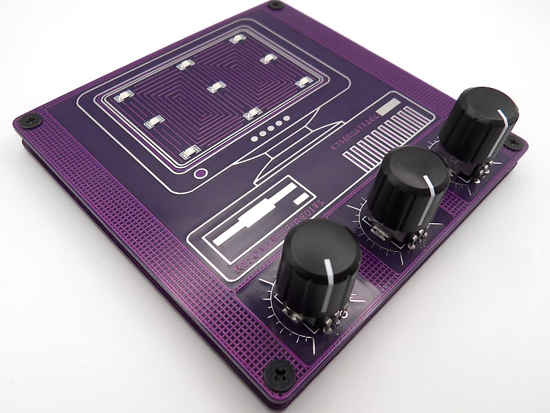 RC Circuit Bent 'CyberAttack' 8bit Chiptune Noise Synth | Reverb