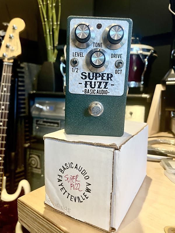 Basic Audio Super fuzz | Reverb