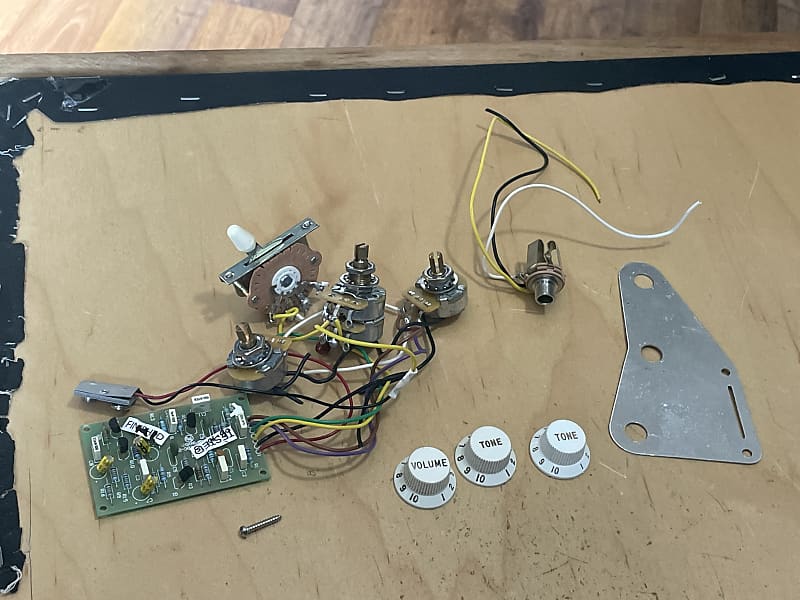 2000's Fender USA Eric Clapton Stratocaster Guitar TBX Mid | Reverb