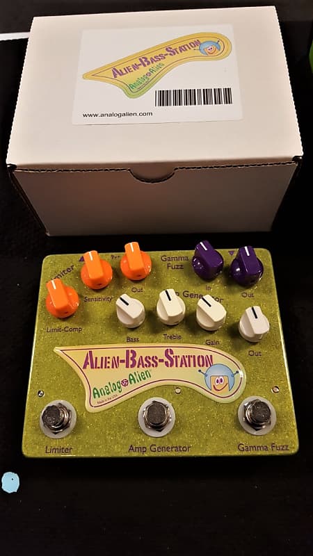 Analog Alien Alien Bass Station w/ Original Box | Reverb