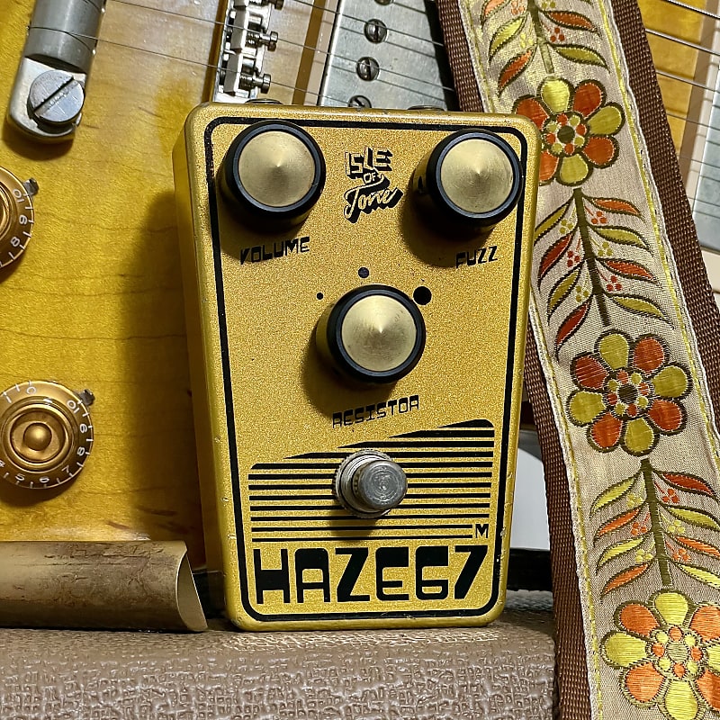Isle of Tone Haze 67 Fuzz Premium - Gold | Reverb