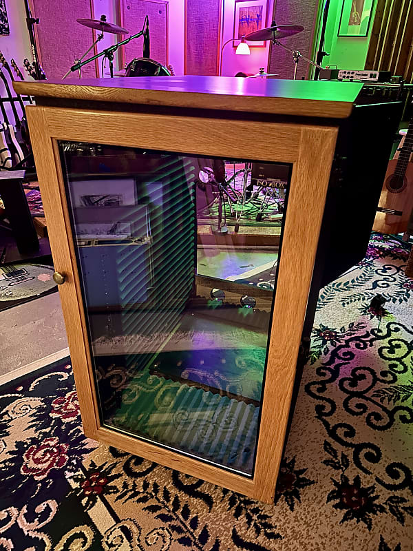 Sound Construction Iso Box - Walnut | Reverb