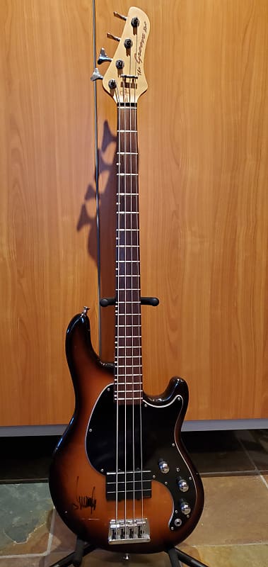 Status The Groove Bass autographed by President Trump | Reverb