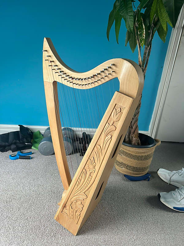 22-String Harp with Vine Design | Reverb UK