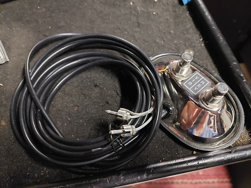 Fender Footswitch Dual Rca Vib/reverb 2000's Chrome | Reverb