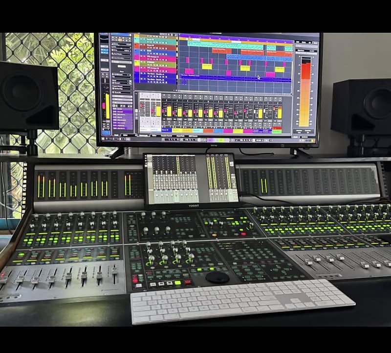 Avid / Digidesign Icon D-Command ES | Reverb Australia