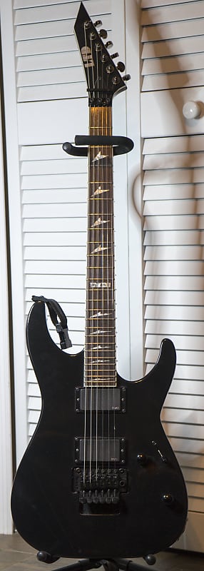 ESP LTD M-400 2007 Black w/ ESP hard case Arrow Inlay | Reverb