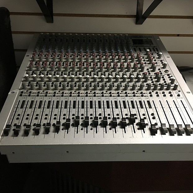 Behringer MX3242X 32 Channel Mixer | Reverb