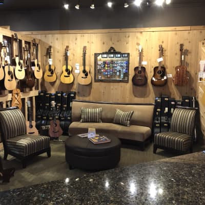 Martin Standard Series SC-28E | Reverb