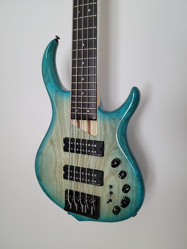 Sire Marcus Miller M5 5 String 2nd gen Ash 2020 Transparent | Reverb