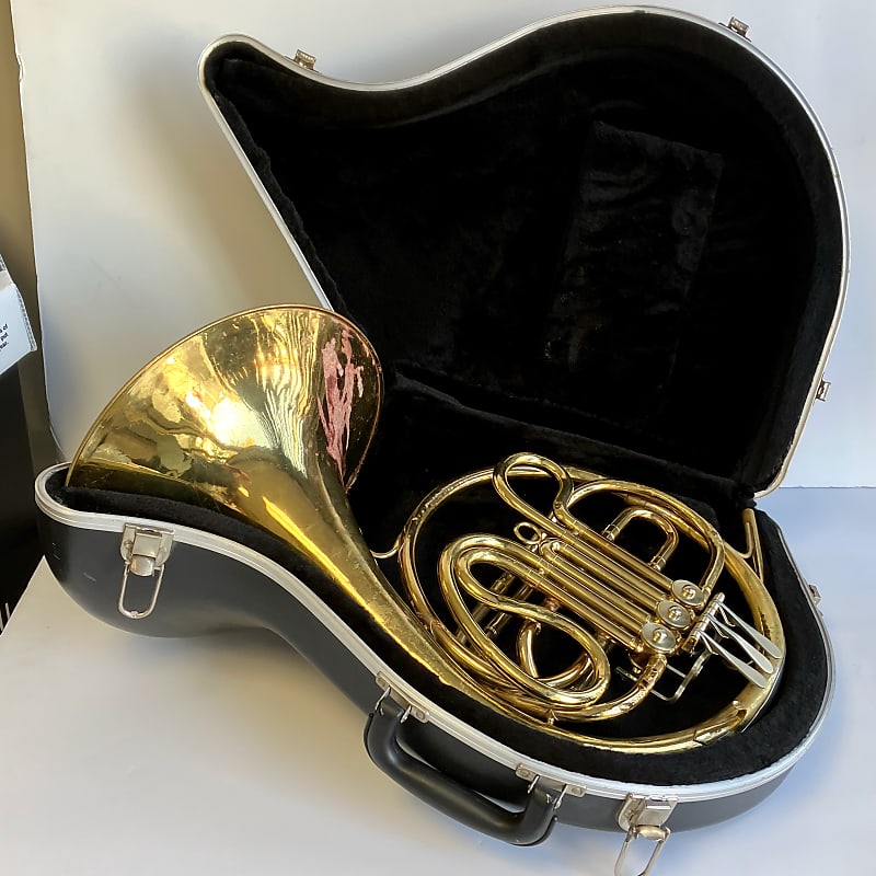 Conn single French horn 1964 lacquered brass serial C96573 | Reverb