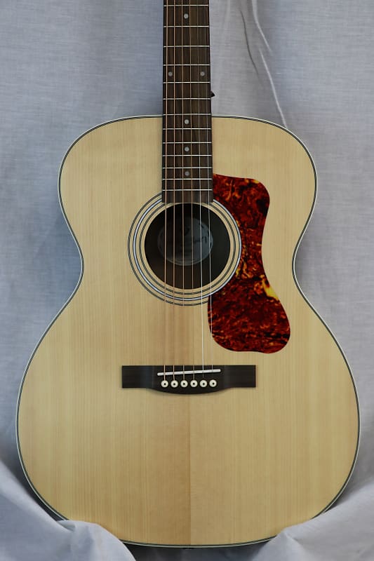 Guild OM-250E Limited Archback Acoustic/Electric Guitar | Reverb