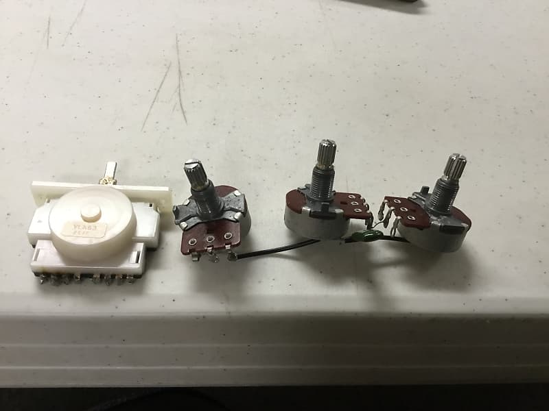 1986 MIJ 57 RI Electronics, 5 Way, 3 Pots Stratocaster | Reverb