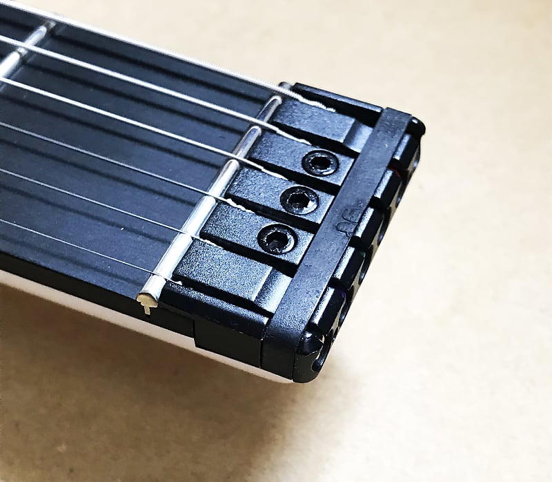 Brand New Steinberger Rubber String Retainers by | Reverb France
