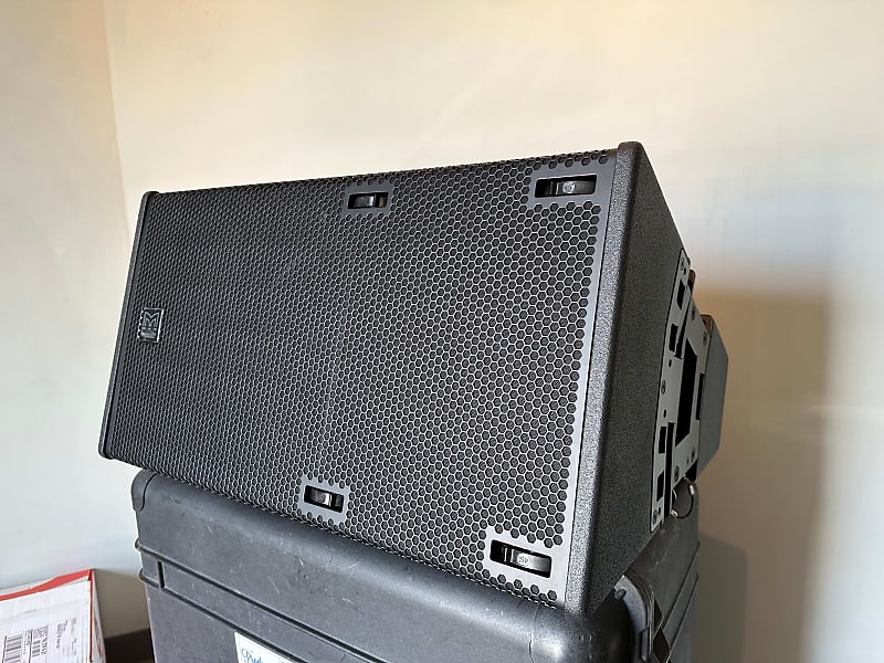 Martin Audio Torus T1230 2-Way Passive Constant Curvature | Reverb